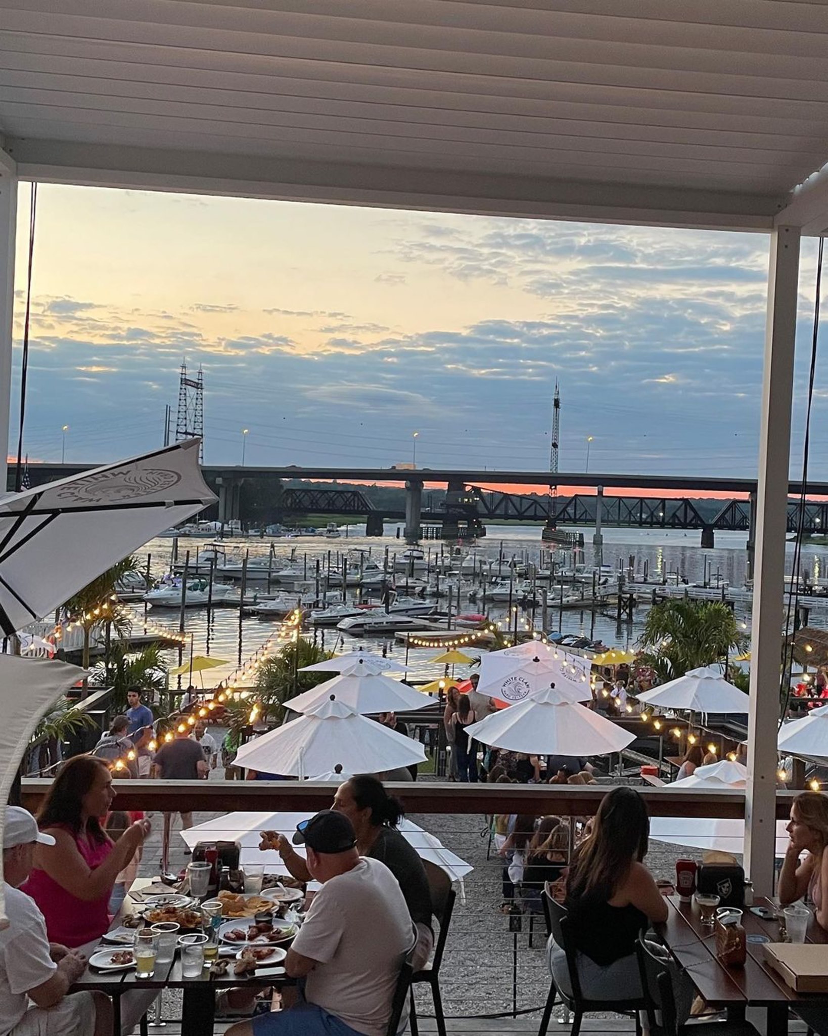 Dockside Brewery & Waterfront Biergarten | CTvisit