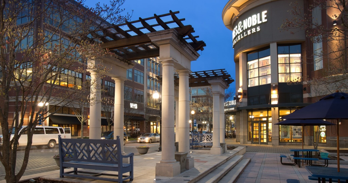 Blue Back Square | CTvisit