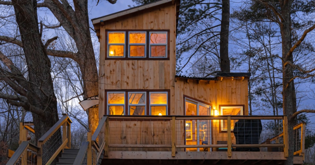 Barn Loft & Treehouse | CTvisit