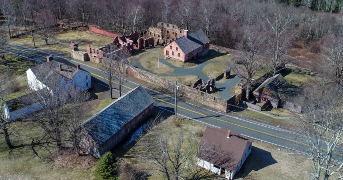 Old New-Gate Prison & Copper Mine | CTvisit
