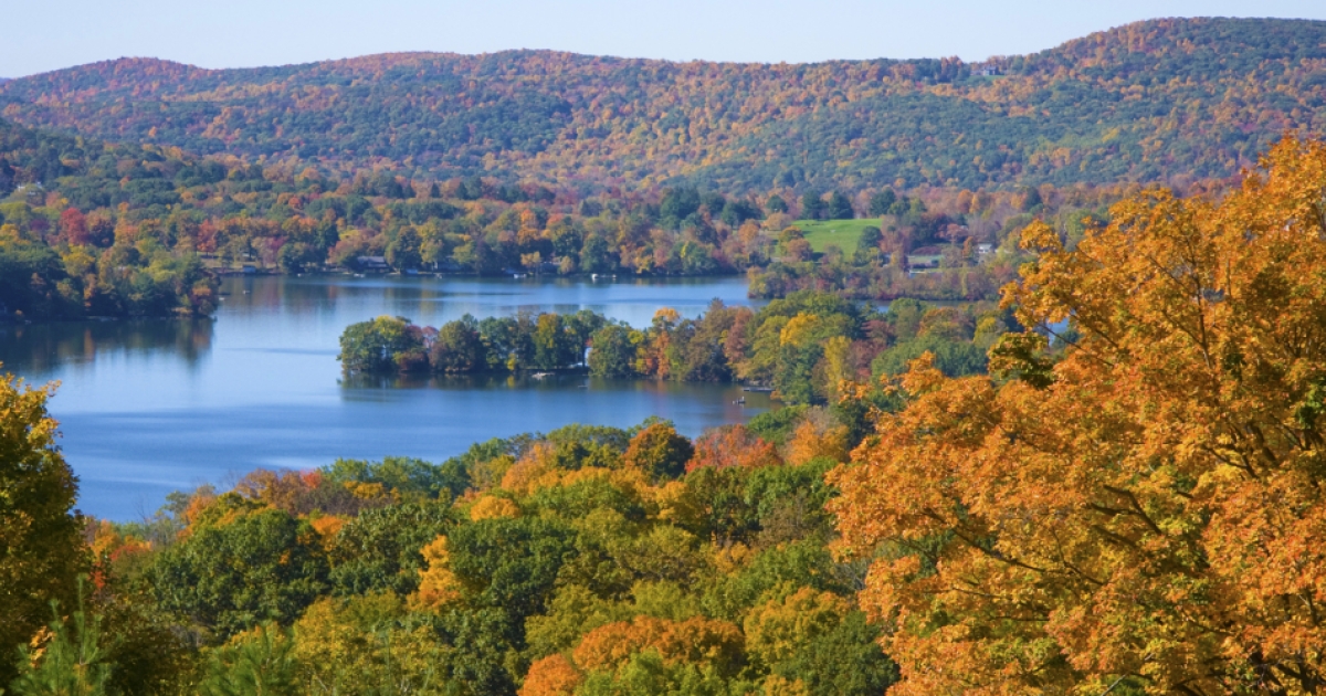 Connecticut's Foliage Finder: Week-by-Week Guide | CTvisit